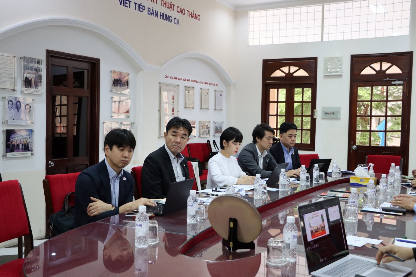 Meeting Between Cao Thang Technical College And Japan International ...
