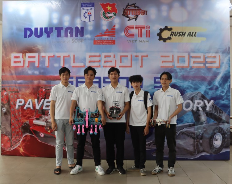 Final of Battlebot Competition Season 05, 2023 at Cao Thang Technical ...
